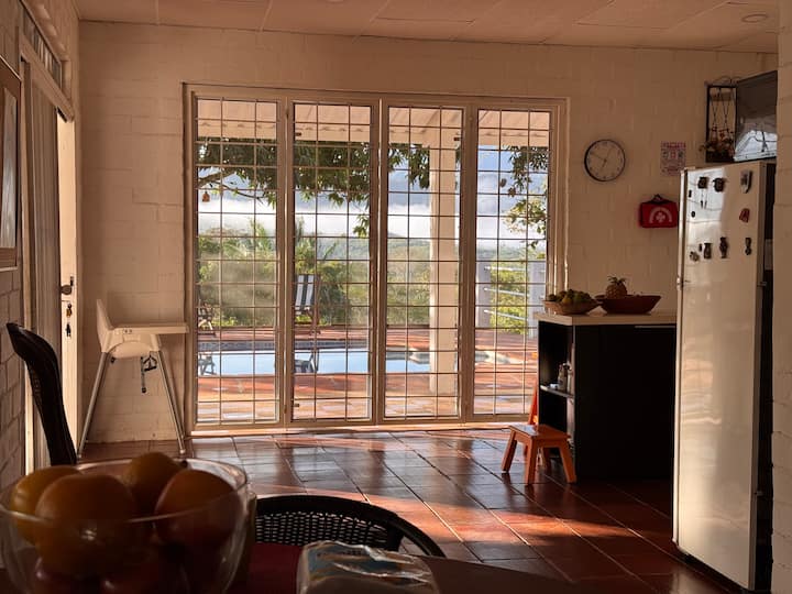 Cozy House+pool+lanudry+wifi+kitchen+ac+bbq@nilo - Cundinamarca