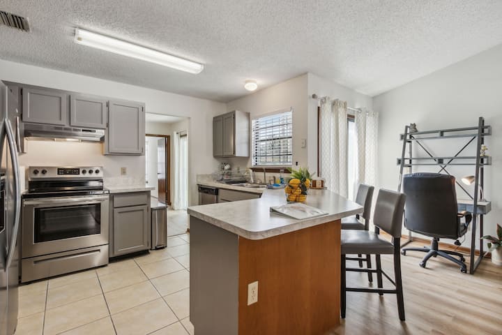 River City Hideaway For 7 - Jacksonville