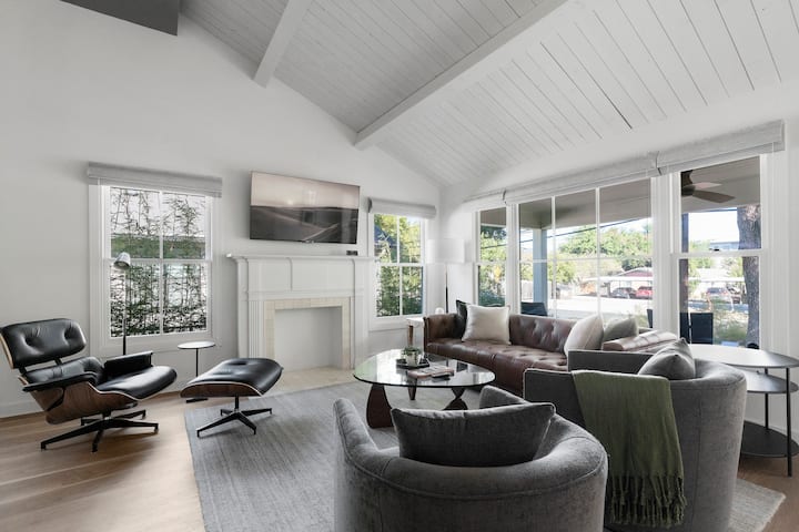 Kinney Cottage - Zilker Comfort - {New!} - Austin, TX