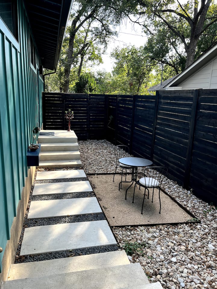 Quiet, Unique Austin Mcm:  Refreshed For You - Austin, TX