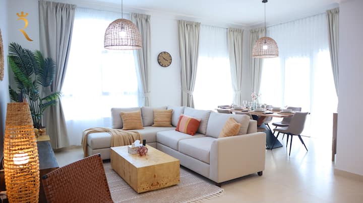 Stylish 2br Golfside Retreat & Convenient Parking - Abu Dhabi