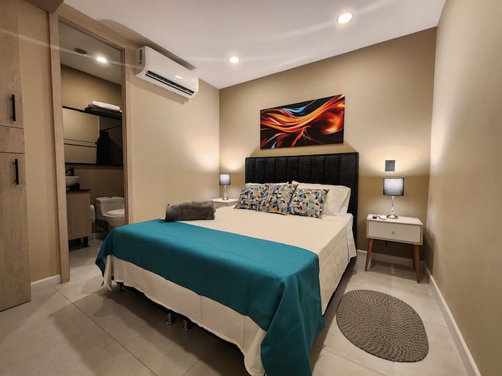 Cozy Loft, Poblado Park - Medellín, Colombia