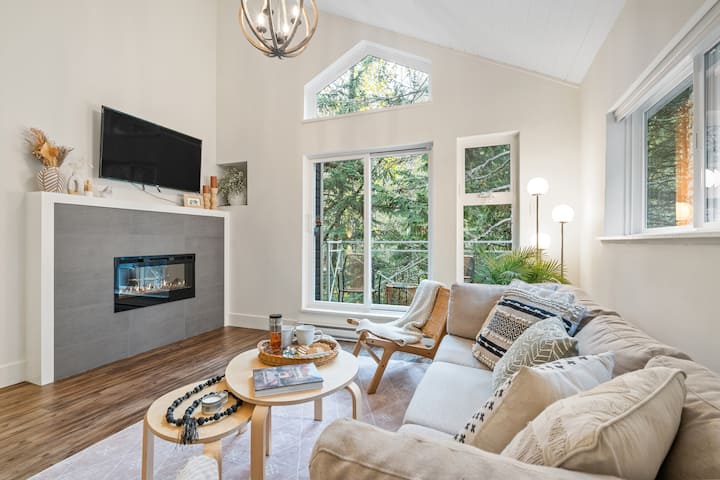 2br Creekside Gem|steps To Gondola,free Pkng|patio - Whistler