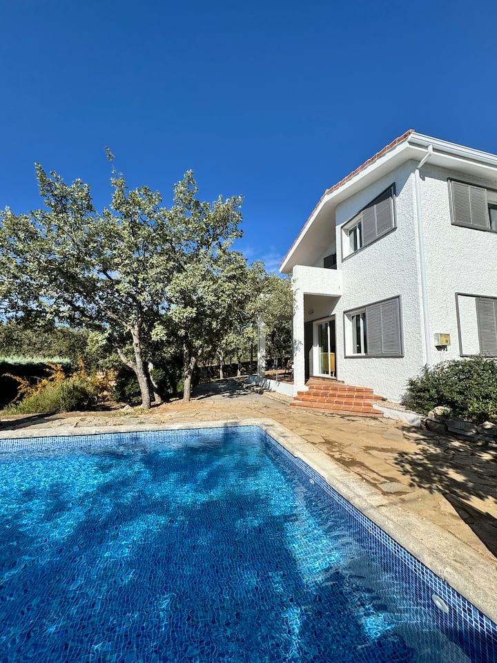 Casa Pucará: Cómoda Y Acogedora - Cercedilla