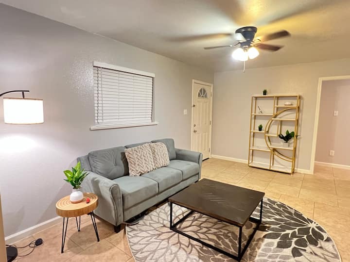 Dog-friendly Stay | Walk To Park | Central Corpus - Corpus Christi, TX