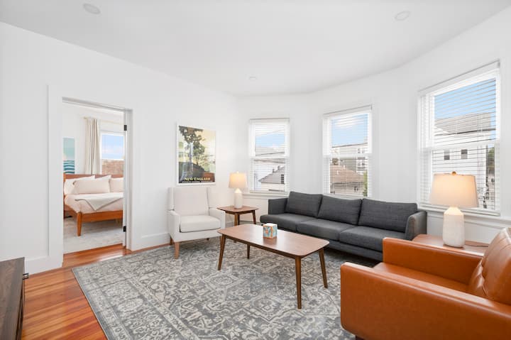 Fox Point Near Brown & Providence Marina - Providence, RI