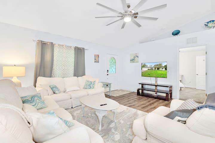 Private Crystal River Getaway Minutes To Springs! - Crystal River, FL
