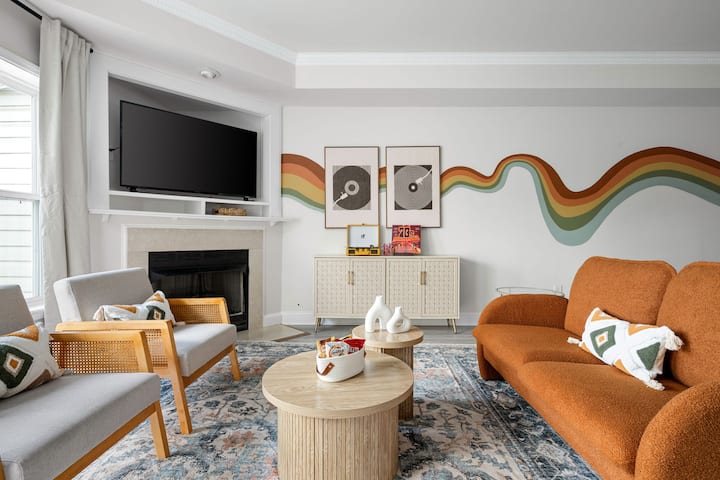 4 Bedroom With Lake Views! 10 Min. To Downtown - Charleston, SC