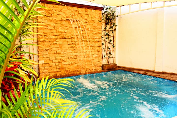 Casa Con Alberca Climatizada - Cocoyoc