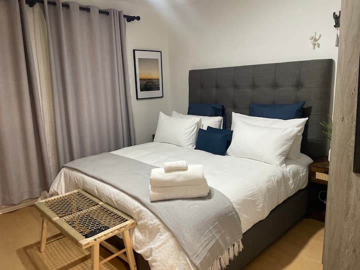Apartment In Melville W/king Bed & Mini Garden - Johannesburg
