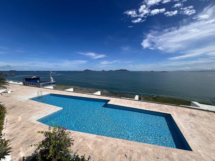 Exclusivo Apartamento En Calzada De Amador - Panama City