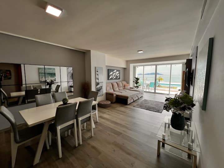 Exclusivo Apartamento En Calzada De Amador - Panama City