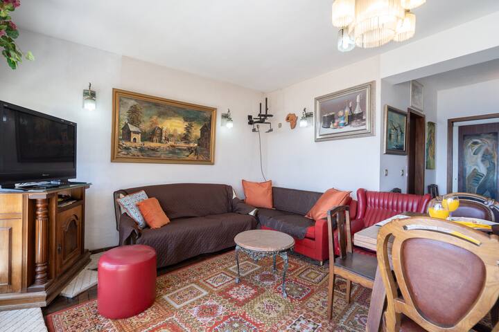 Spacious & Sunny Vintage Apartment At The Beach - Vila Chã