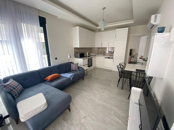 Family Holiday Apartment On Cleopatra - Alanya