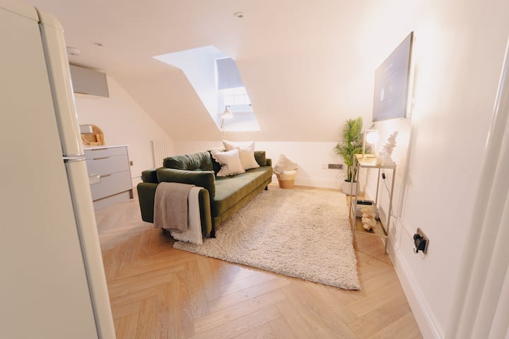 Elegant Hideaway City Centre-1 Bed Flat(3rd Floor) - Bath