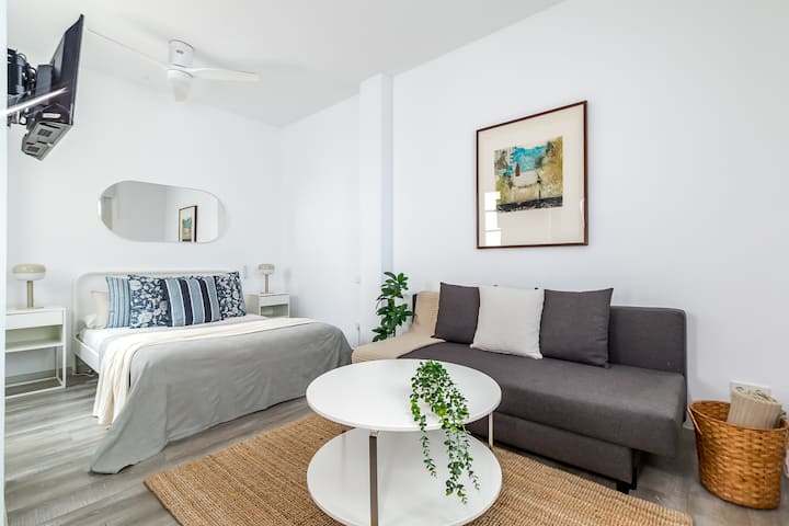 Central Studio By Reina Sofia, Alquiler Temporal - Madrid