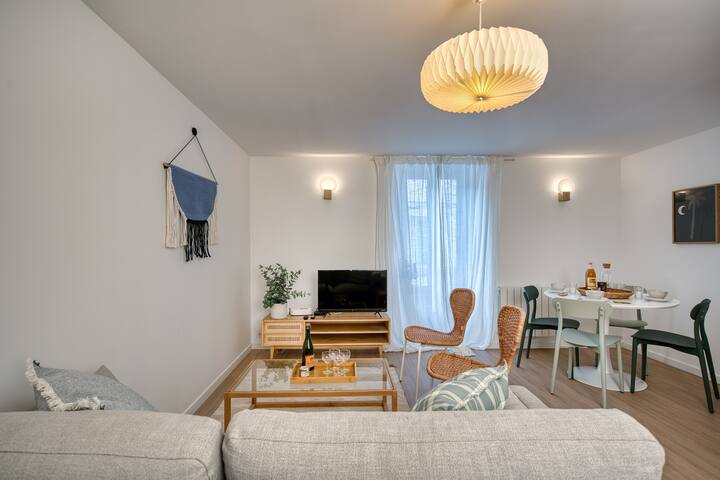 * Macao * Centre Ville * Duplex * Wifi * - ibis budget Concarneau