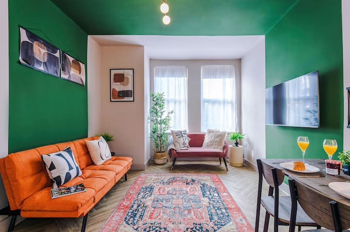 Modern Colourful Comfort Near City Centre - 샐퍼드