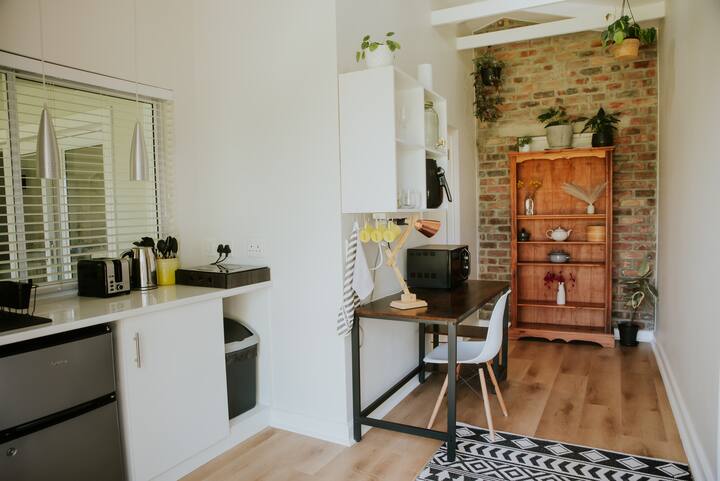 The Coastal Garden Apartment - Hermanus