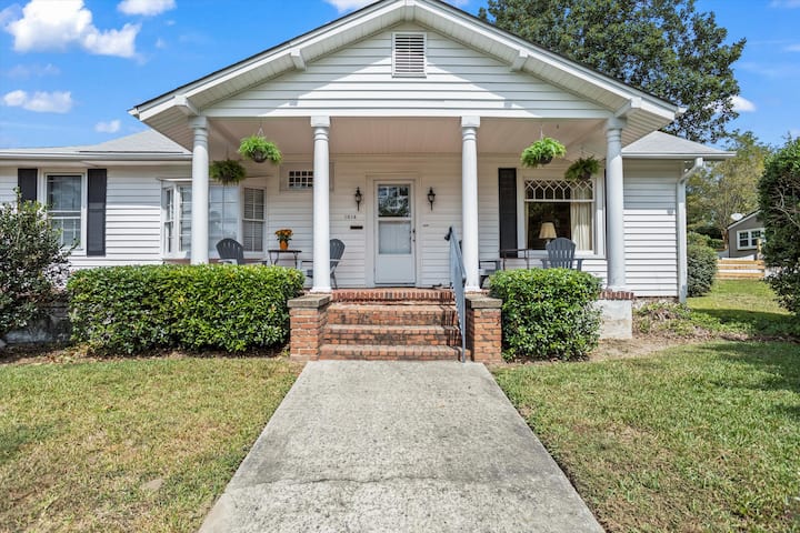 Historic Sporting Lifestyle Cottage By Golf Course - Aiken, SC