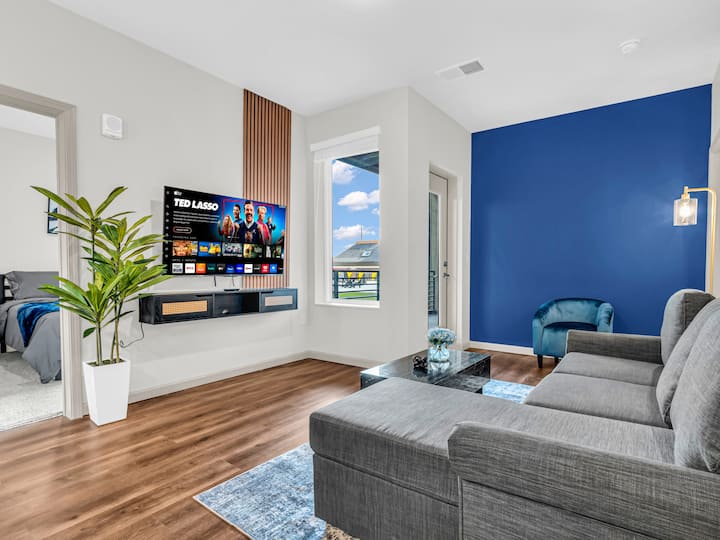 Spacious 2bd/2ba Near Downtown + Free Parking - Mile Square - Downtown - Indianapolis