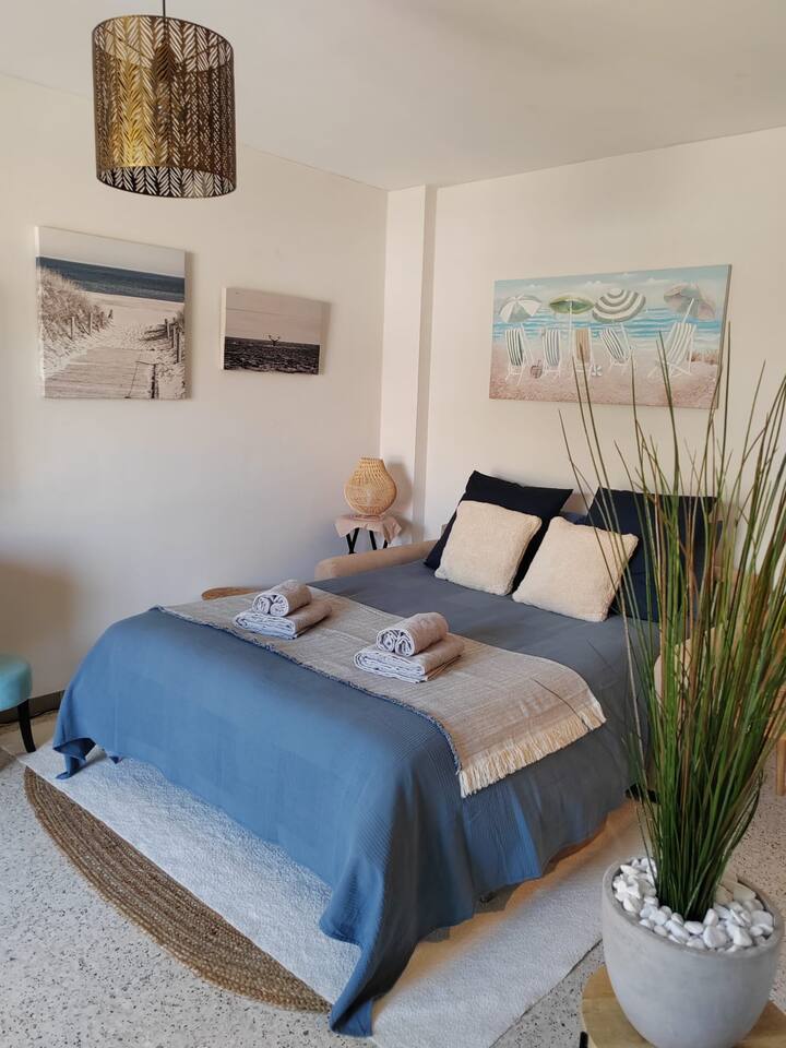 Studio Bord De Mer, Rue Piétonne, Clim - Bandol