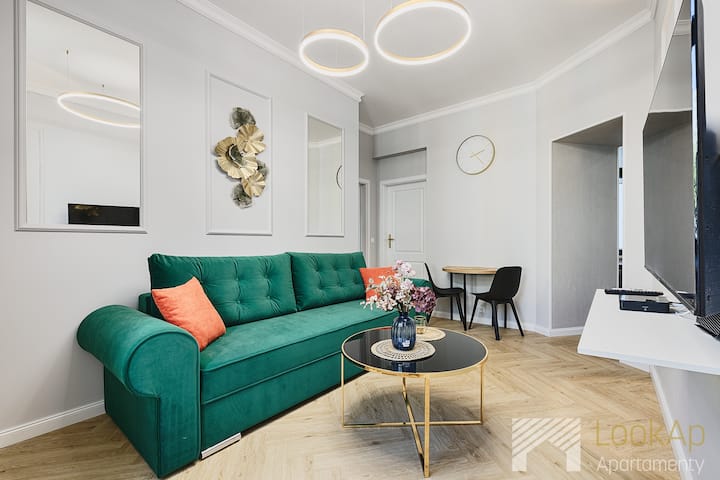 Radwańska Gold By Lookap - Łódź