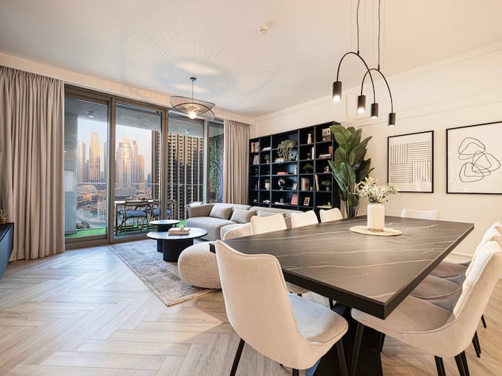 Classy 4br | Stunning Burj & Full Fountain Views - Dubai