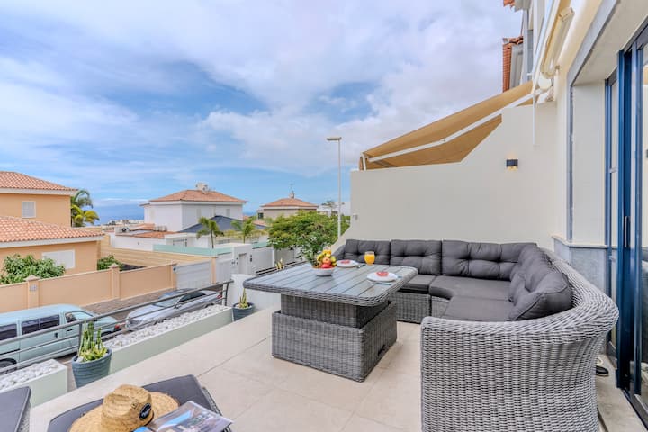 Villa Con Terraza En Zona Exclusiva Adeje - Costa Adeje