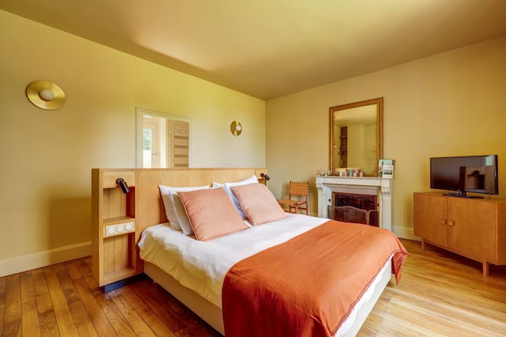 Chambre De Charme Avec Vue, Accès Piscine Et Spa - Nièvre