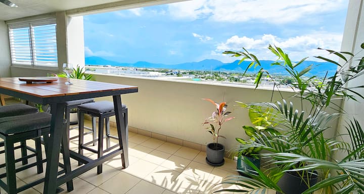 Tropical Sunsets Apartment W/ Parking & 2x Aircons - Cairns