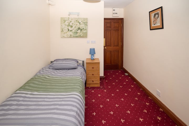Excellent Location (Uhg, Nuig) - Oranmore