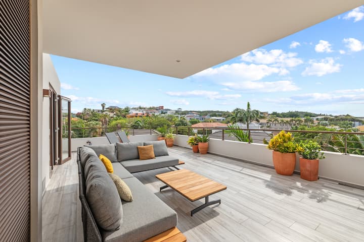 Jan Sofat Lux A11 Luxurious Rooftop Apartment - Curaçao