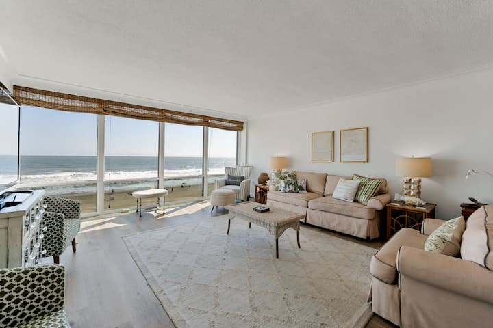 Oceanfront 2br Luxury • Private Balcony - Virginia Beach, VA