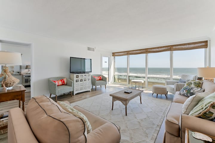 Oceanfront Views! 2 Br, 2 Bath! - Virginia