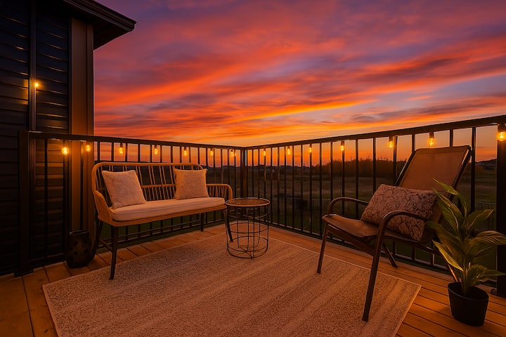 *Modern Retreat*3 King Beds*garage*wifi*sleeps 10! - Alberta