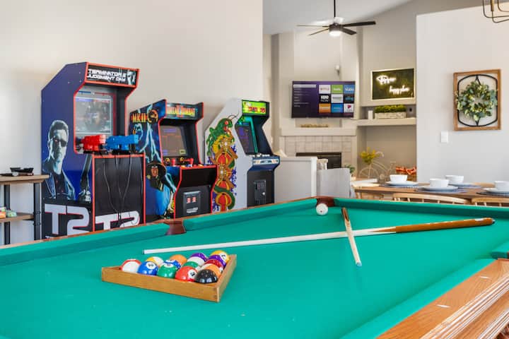 5br Kareoke, Arcade, Billiard Room, And Pool! - Las Vegas, NV