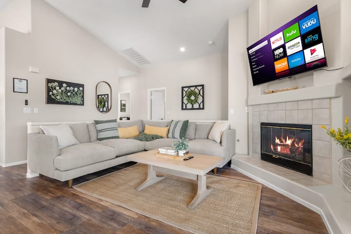 5br Kareoke, Arcade, Billiard Room, And Pool! - Las Vegas