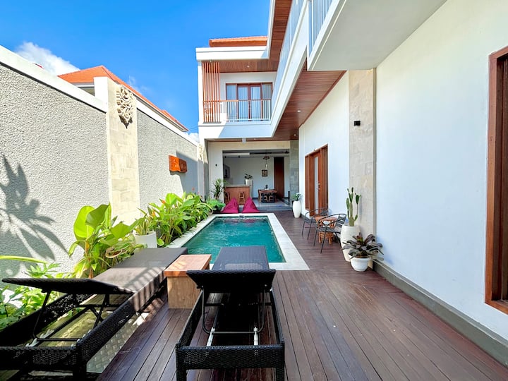 Surya Mesari - 5 Bedrooms Villa - Sanur