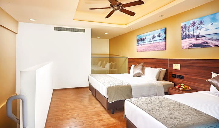 2 Storey Loft @ Attractions Packed Beach Resort2 - Changi