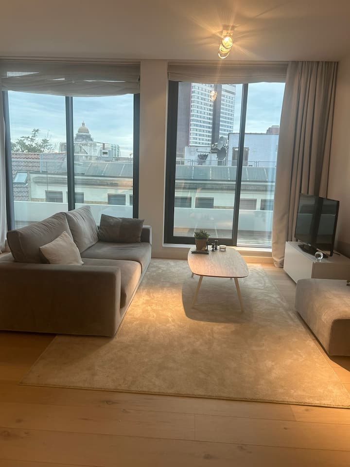 Modern And Best Location In Brussels - Bruxelas