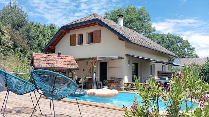 Maison Au Calme Plein Sud, Vue Dégagée Et Piscine - Rumilly