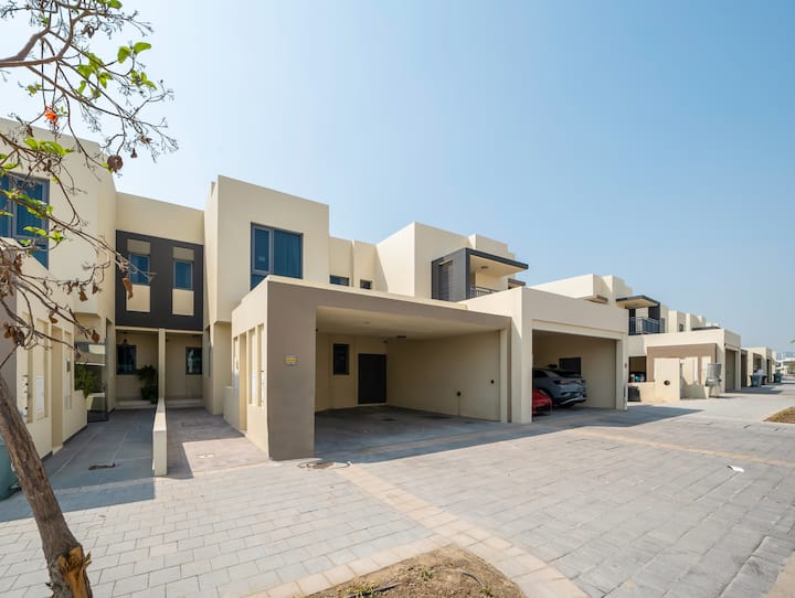 New Arabian Maple 1   New  Villa 4 Br & Maid - Dubai