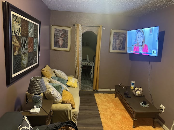 Tower Of Little Italy - Niagara Falls