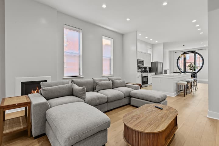 Modern Comfort In Historic Fox Park - St. Louis, MO