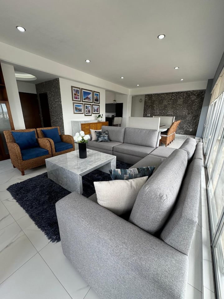 Cálido Y Romántico Penthouse En La Paz, Puebla - Puebla