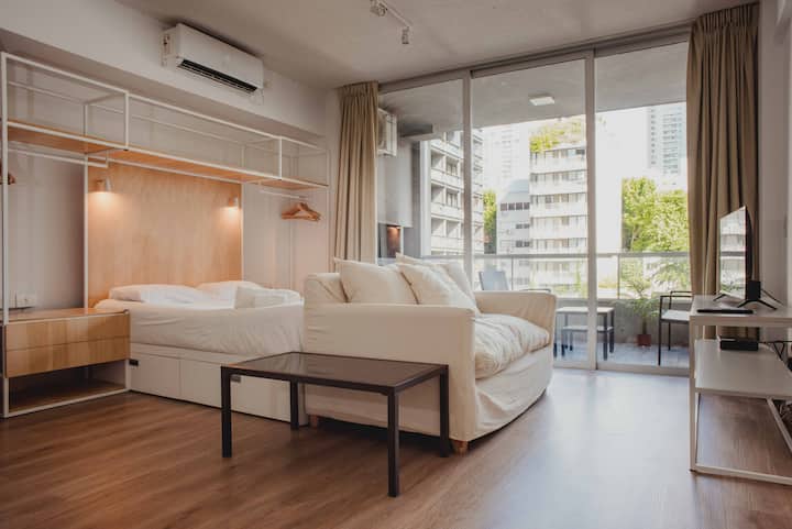 Enjoy/ Best Of Palermo Hollywood - San Martin, Argentina