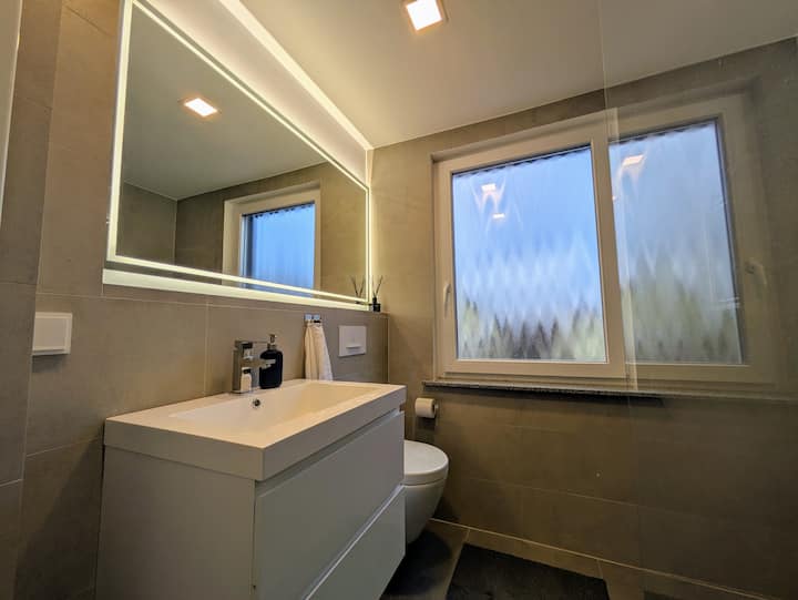 Modernes 3 Zimmer Appartement - Cassel, Allemagne