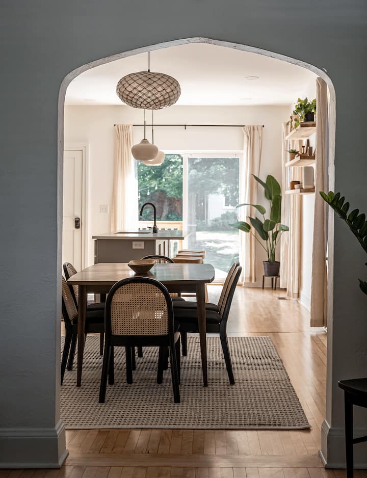 Lower East Side, Entire Home, Fenced Yard - Milwaukee