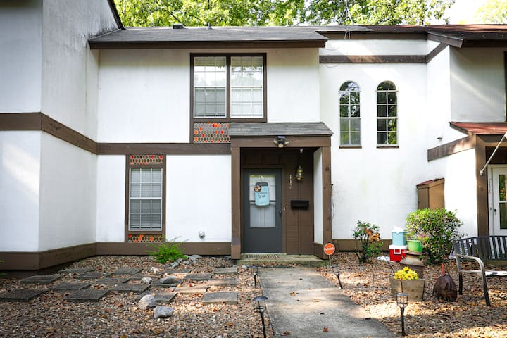 Cheerful Hot Springs Village Condo - Hot Springs Village, AR
